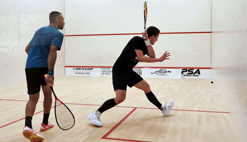 Kandra gewinnt zum Auftakt gegen El Hammamy - squashnet.de